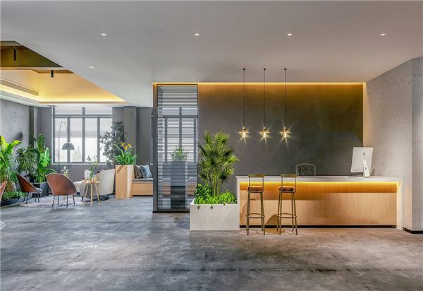 [上海嘉春装饰]办公室前台流行设计风格，提升公司颜值！_公司动态__装信通网