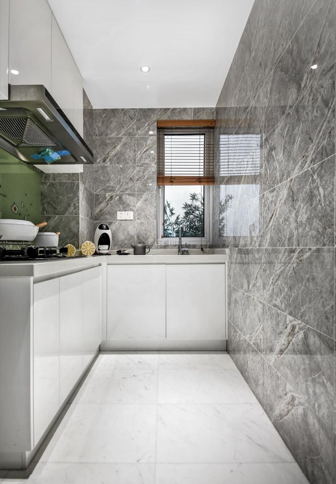 重庆和泓世纪简约风格60平米设计方案 _装信通网